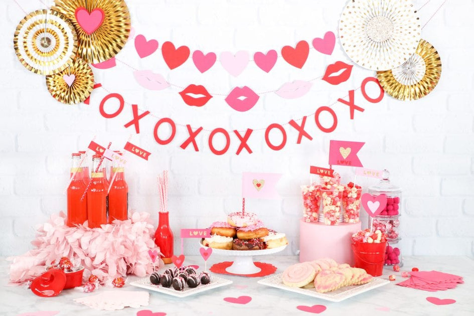 Valentine’s Party Supplies – Gonzales Party Store